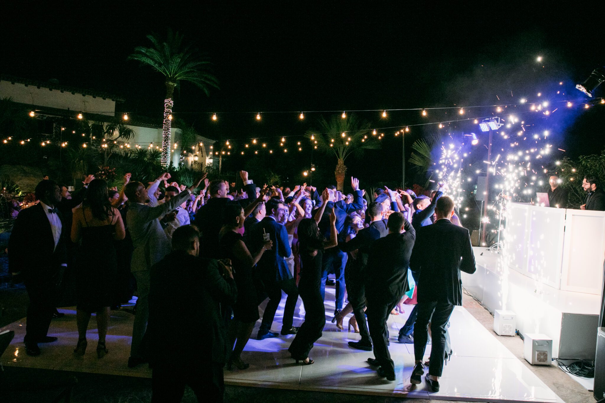 DJ MAZ - Entertainment & Lighting Company - Exclusively Entertainment